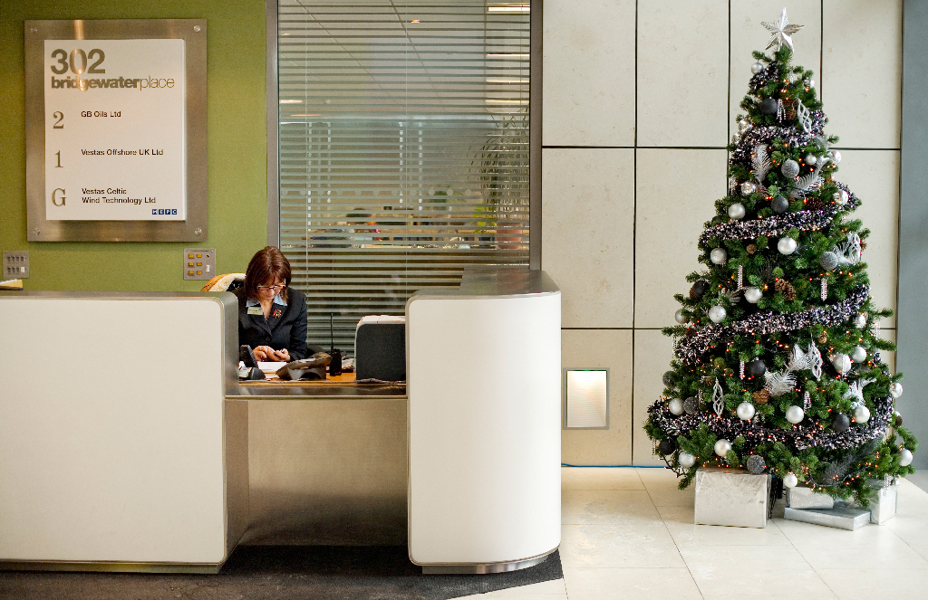 Christmas Tree Decorating Service | Urban Planters